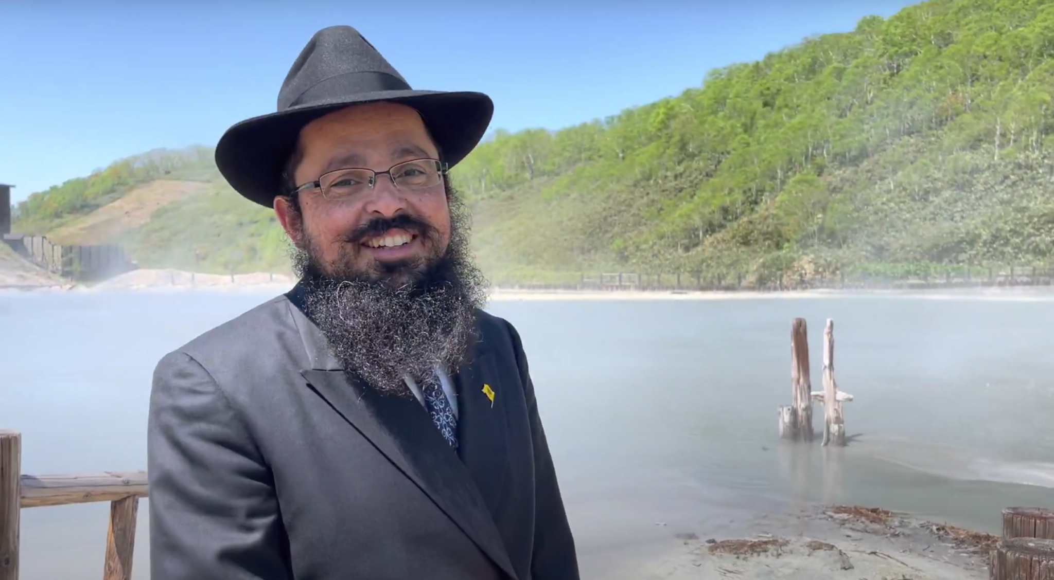 Rabbi Edery visits Natural Onsen in Hokkaido - Chabad Tokyo Japan