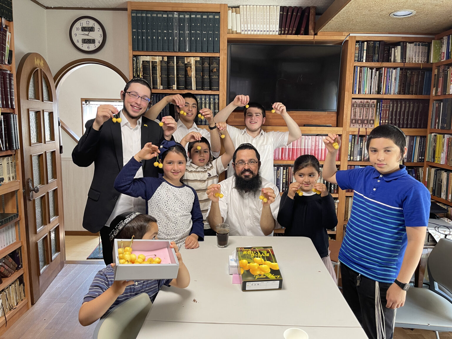 Rabbi Edery promotes agriculture in Japan - Chabad Tokyo Japan